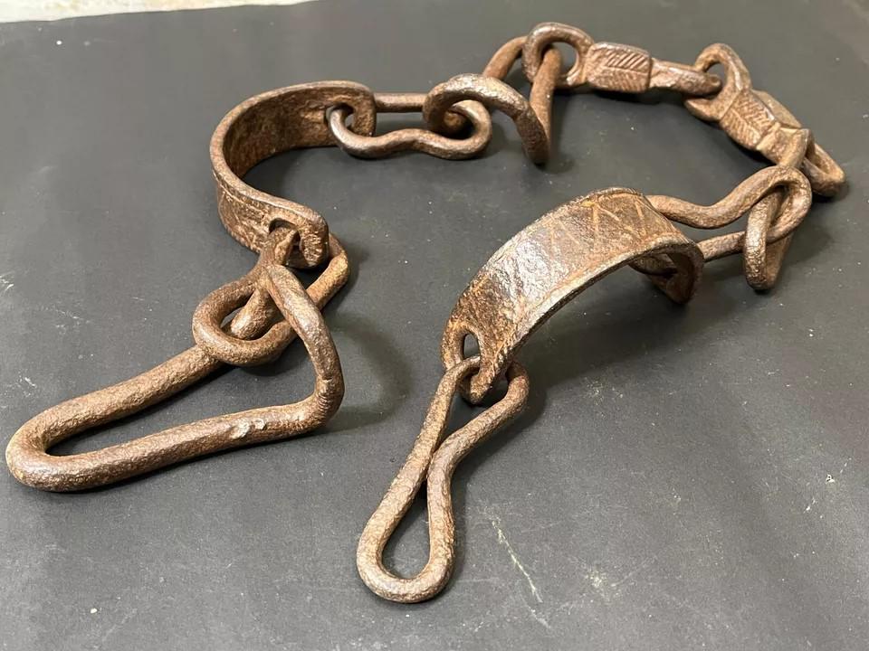 Antique Shackle Horse Leg Iron Chain Hand Forged Vintage Animal Ankle ...