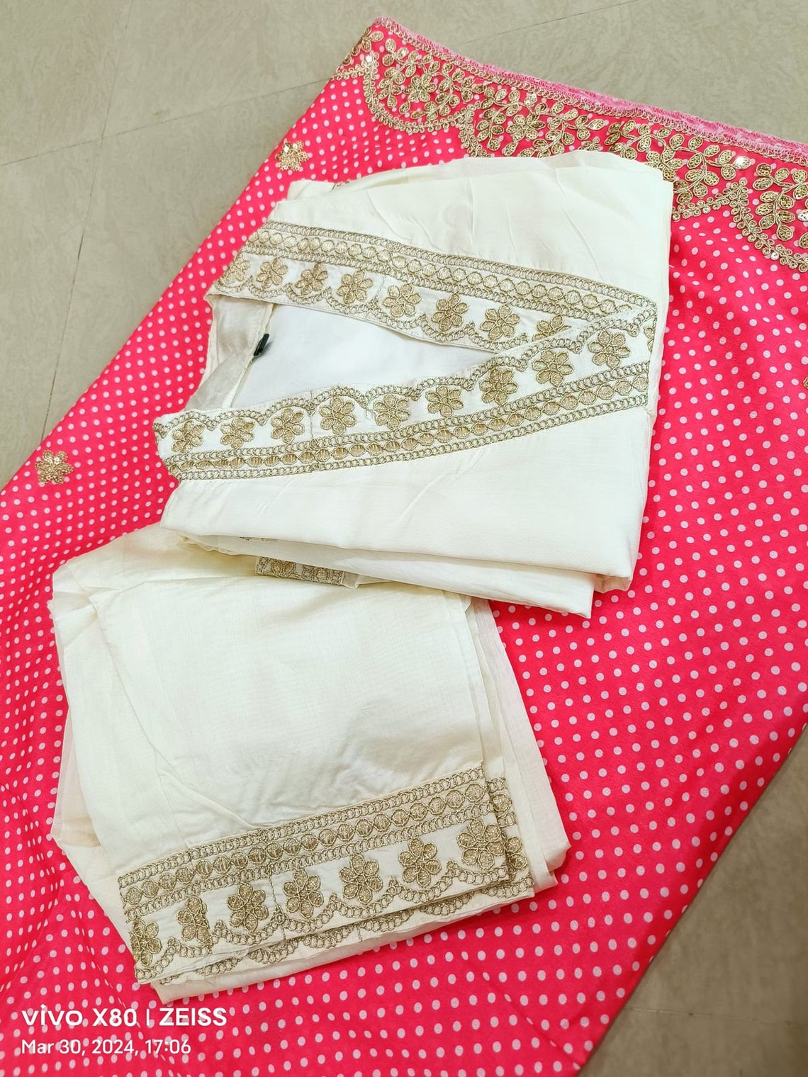 Indian Designer WOMEN Ethnic Motifs Embroidered REGULAR Sequinned Sel ...