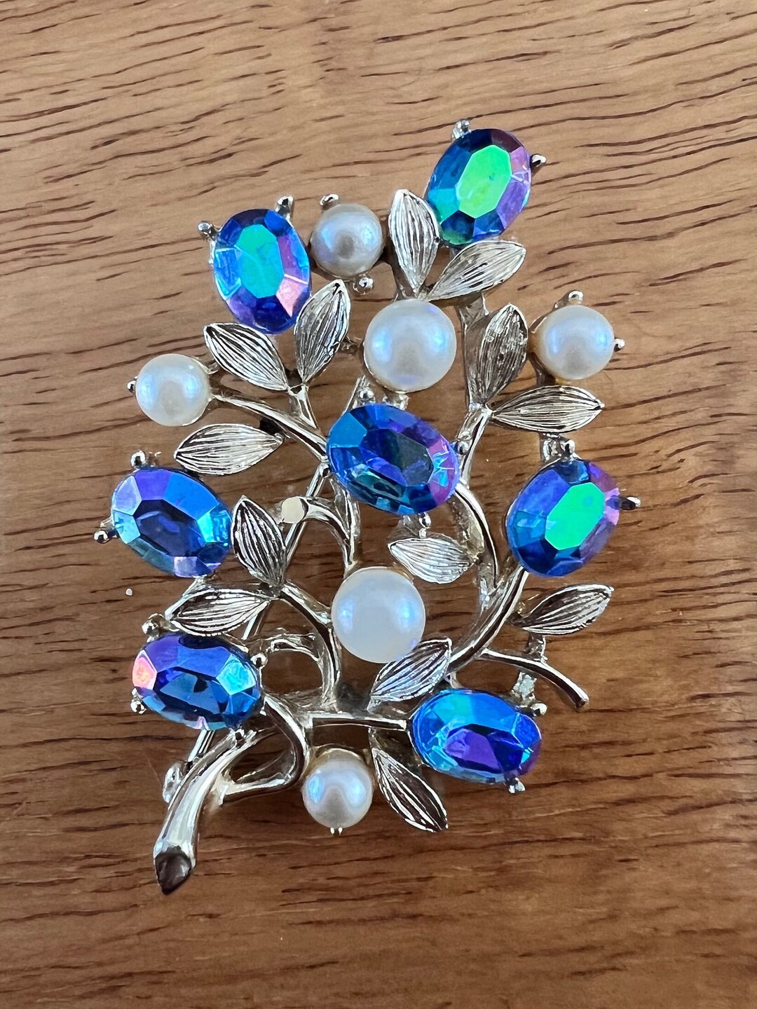 LISNER Vintage Brooch Emerald Cut Oil Slick Blue Aurora Borealis ...