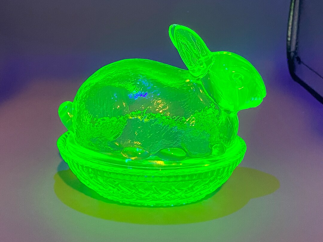 Green Vaseline Glass Uranium Bunny Rabbit on Nest - Wilkerson Glass - Etsy