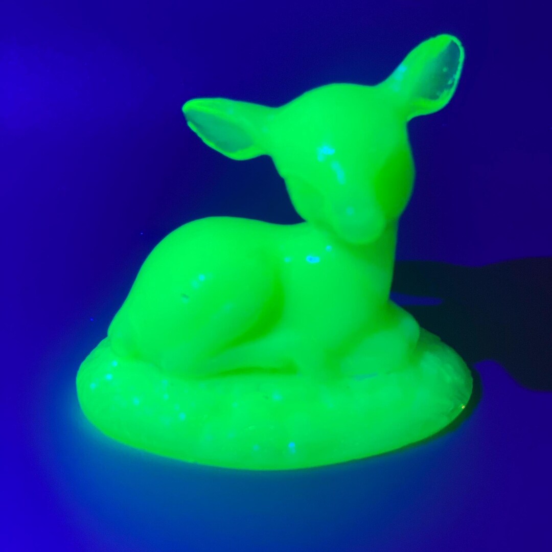 Vintage Boyd Yellow Custard Vaseline Uranium Glass Bingo the Deer 5-30 ...