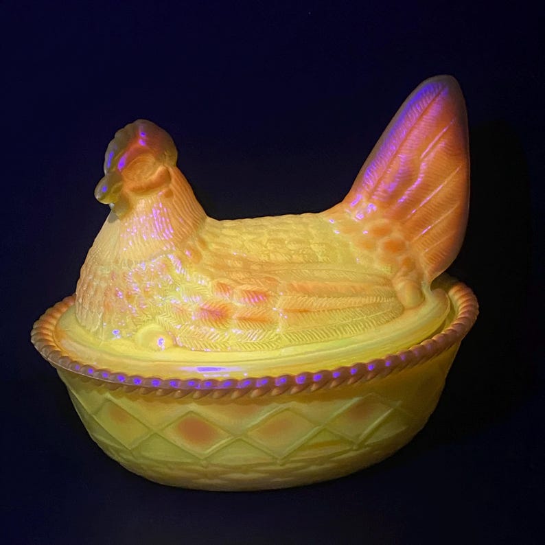 NEW Rosso Westmoreland Dandelion Yellow Carnival Glass Chicken Hen on ...