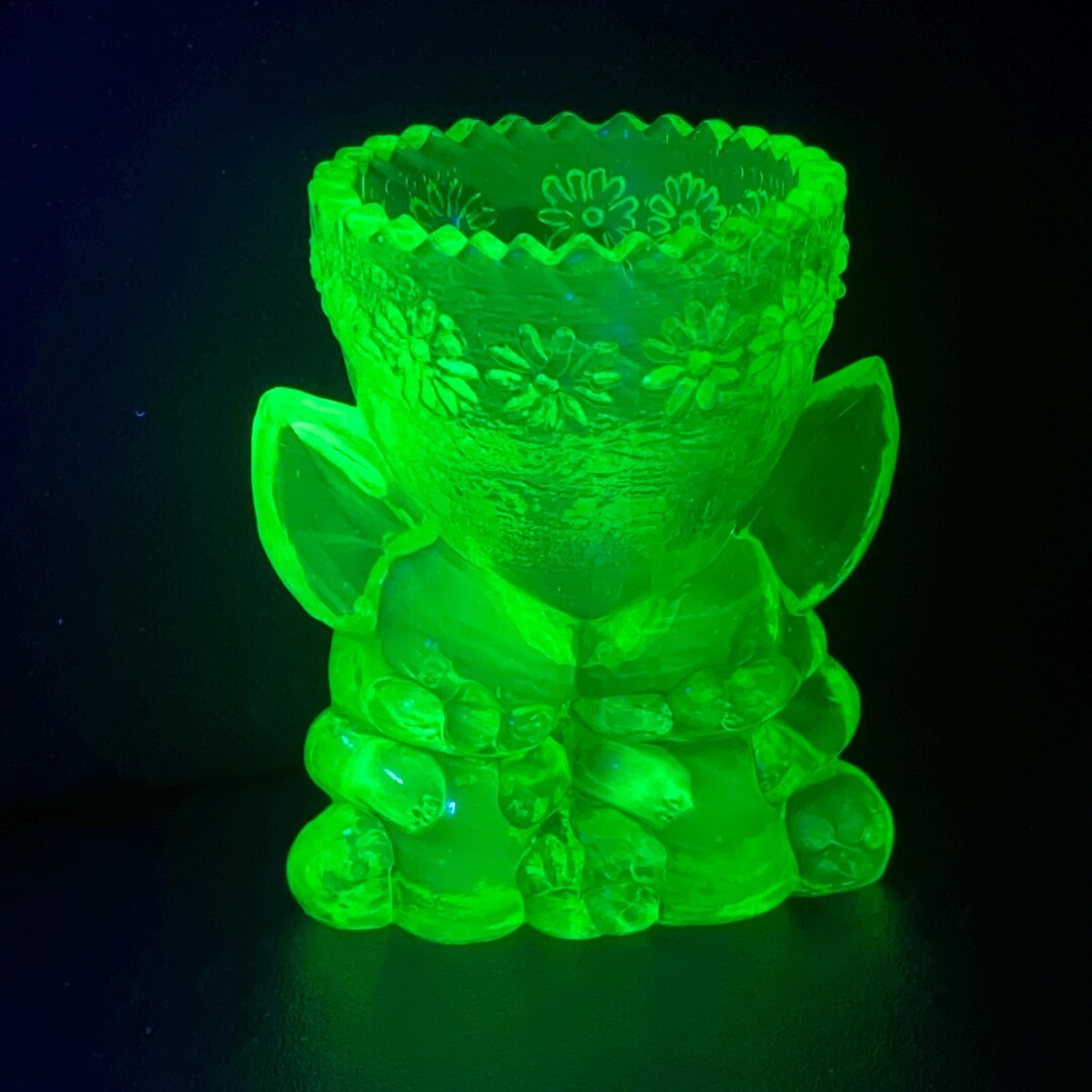 Green Vaseline Uranium Glass Squirrel Figurine - Etsy