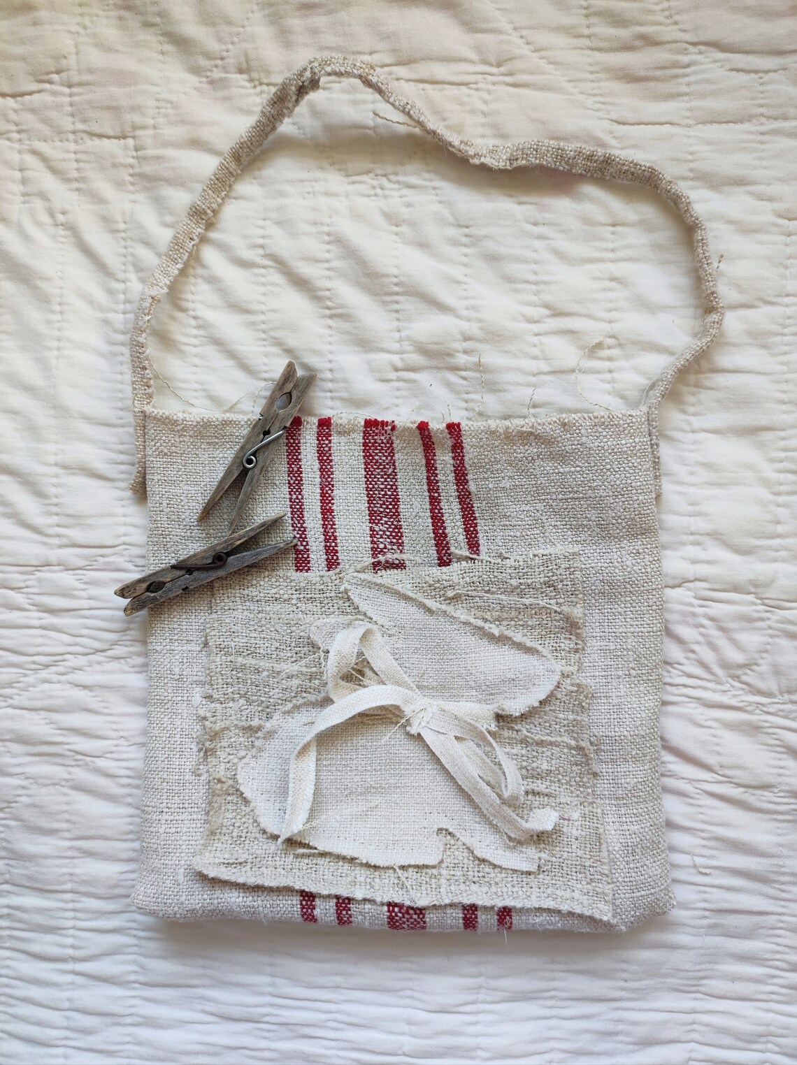 Grain Sack Easter Bunny Wall Pocket, Primitive Feedsack Rabbit Peg Rail ...