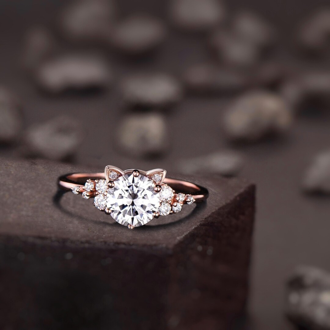 Round Moissanite Cat Engagement Ring, Unique Cat Moissanite Cluster Ring Snowdrift Ring, Gold ...