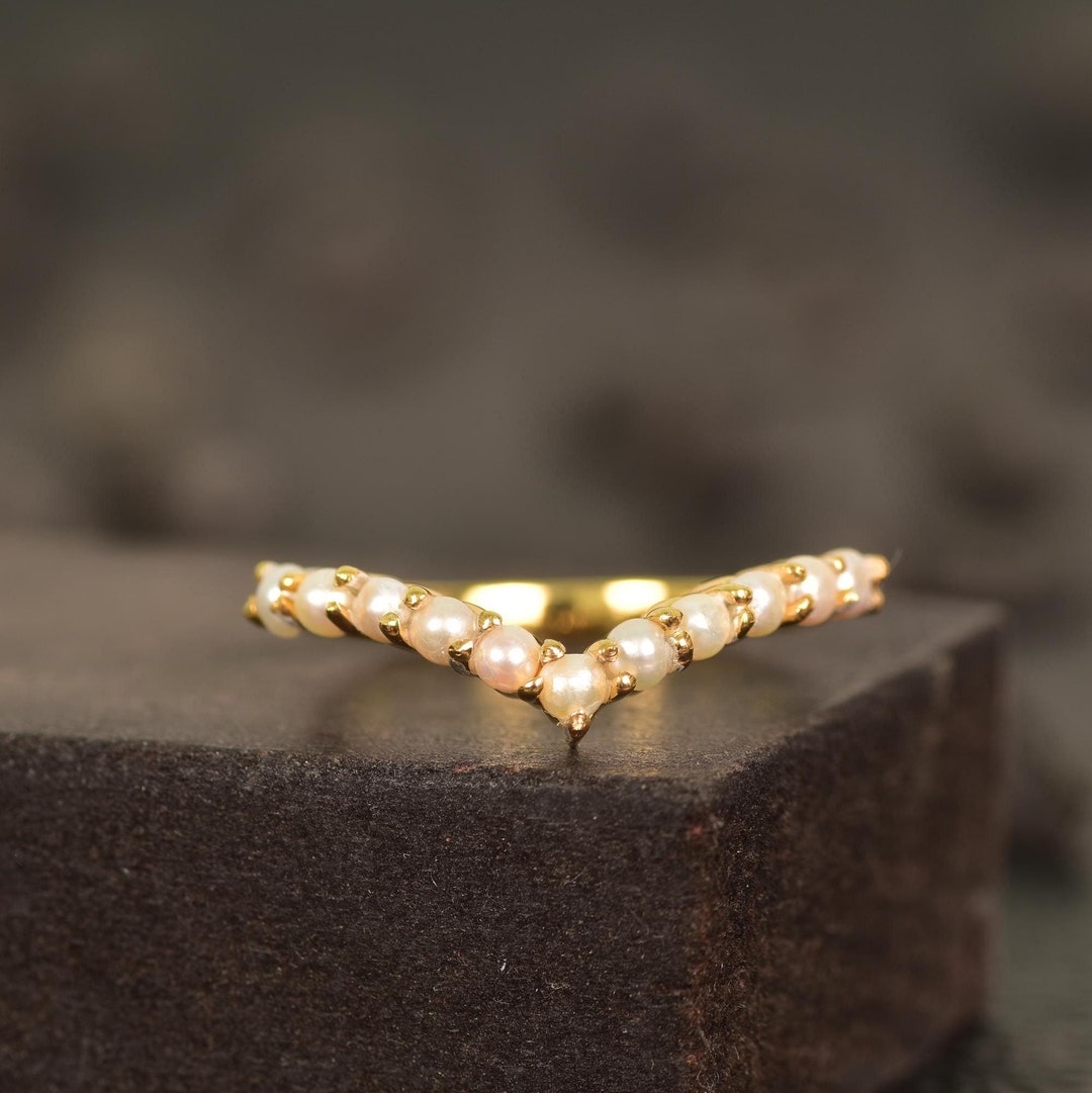 Vintage Pearl Wedding Band Yellow Gold Vintage Curved Chevron Band Art ...