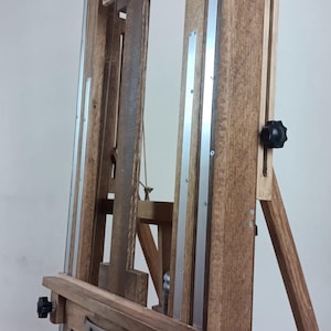Handcrafted Counterweight Studio Easel: Kiln-dried Pine, Adjustable ...