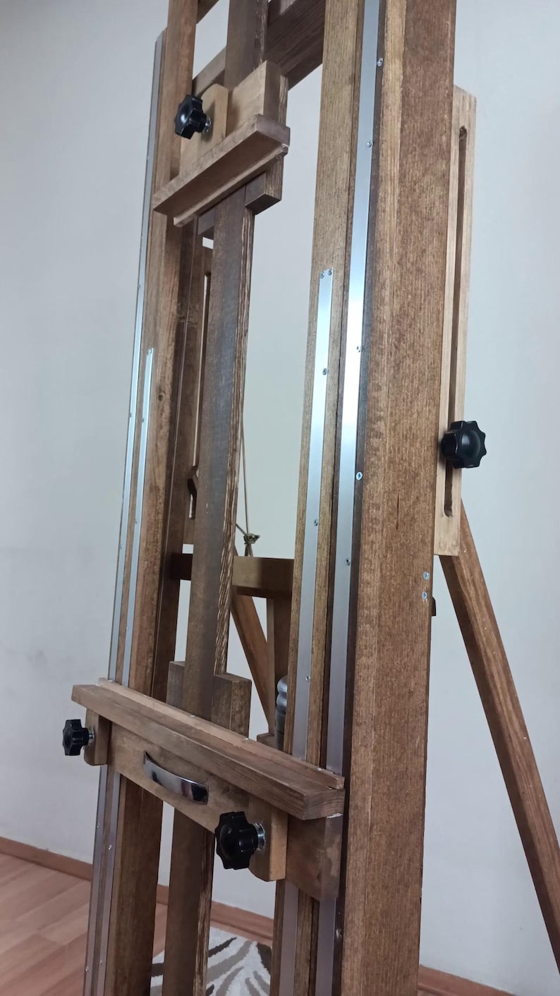 Handcrafted Counterweight Studio Easel: Kiln-dried Pine, Adjustable ...