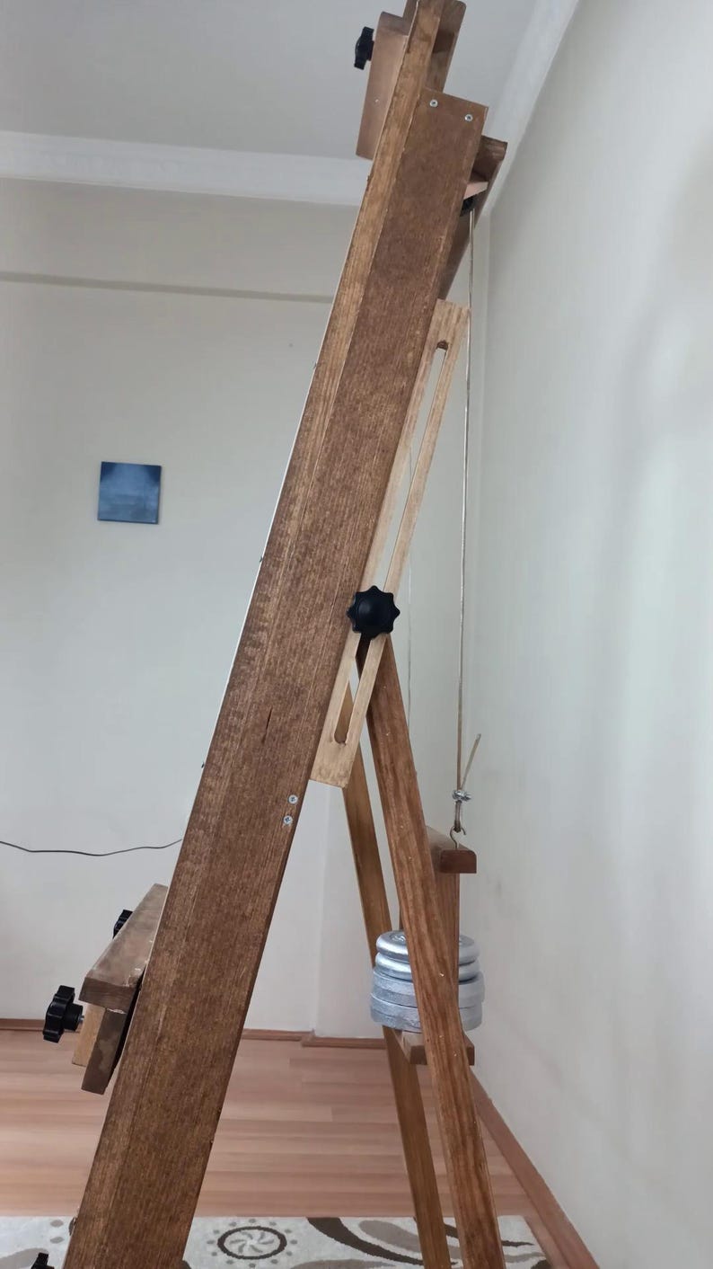 Handcrafted Counterweight Studio Easel: Kiln-dried Pine, Adjustable ...