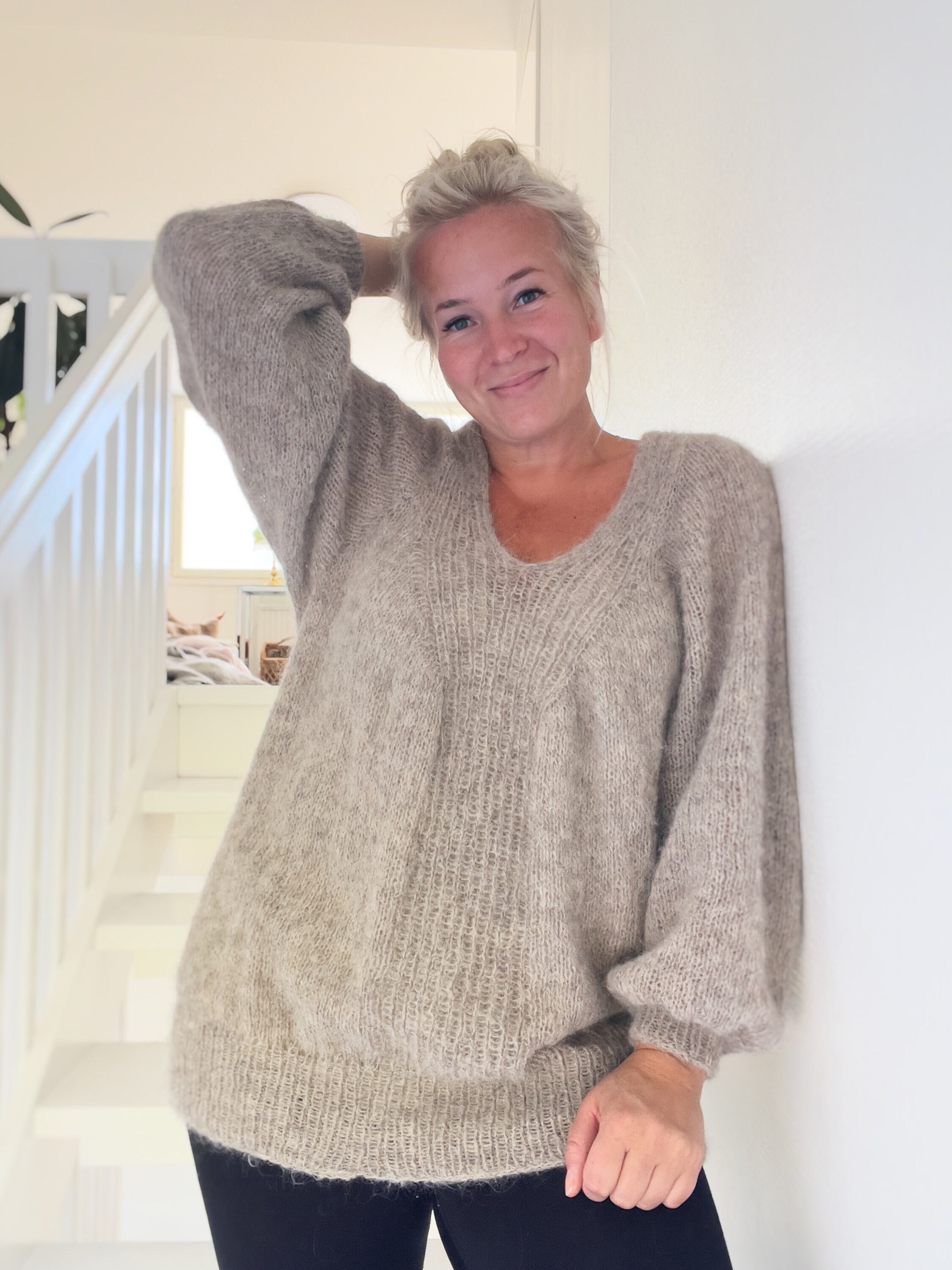 V-neck Sweater Knitting Pattern With Raglan Sleeves Top-down Knit - Etsy