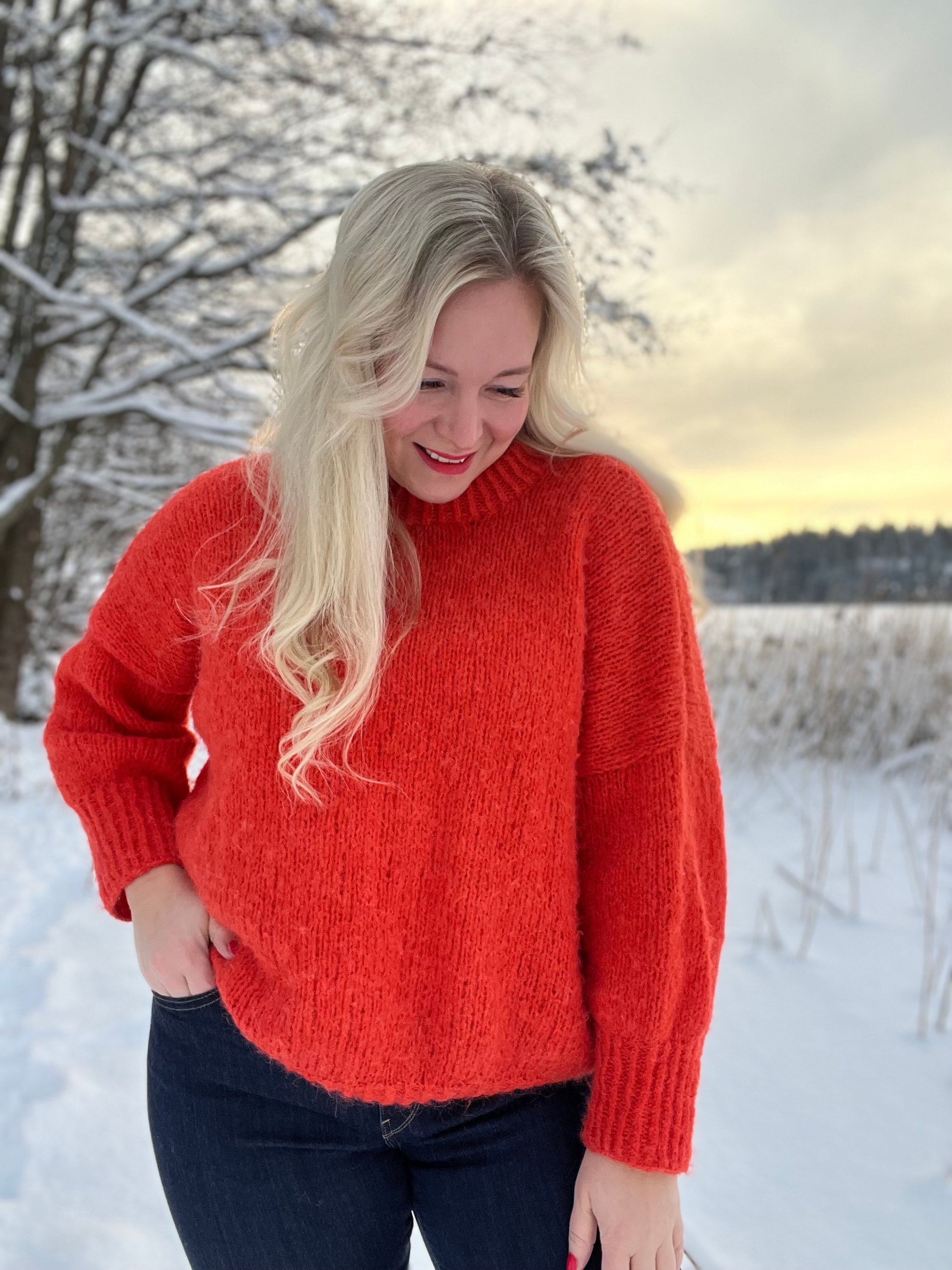 Beginner Friendly Knitting Pattern: Easy Buddy Sweater Knitted Bottom ...