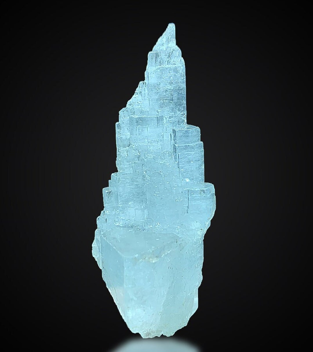Blue Aquamarine Cluster Crystal Forming Burj Khalifa Shape, Terminated ...