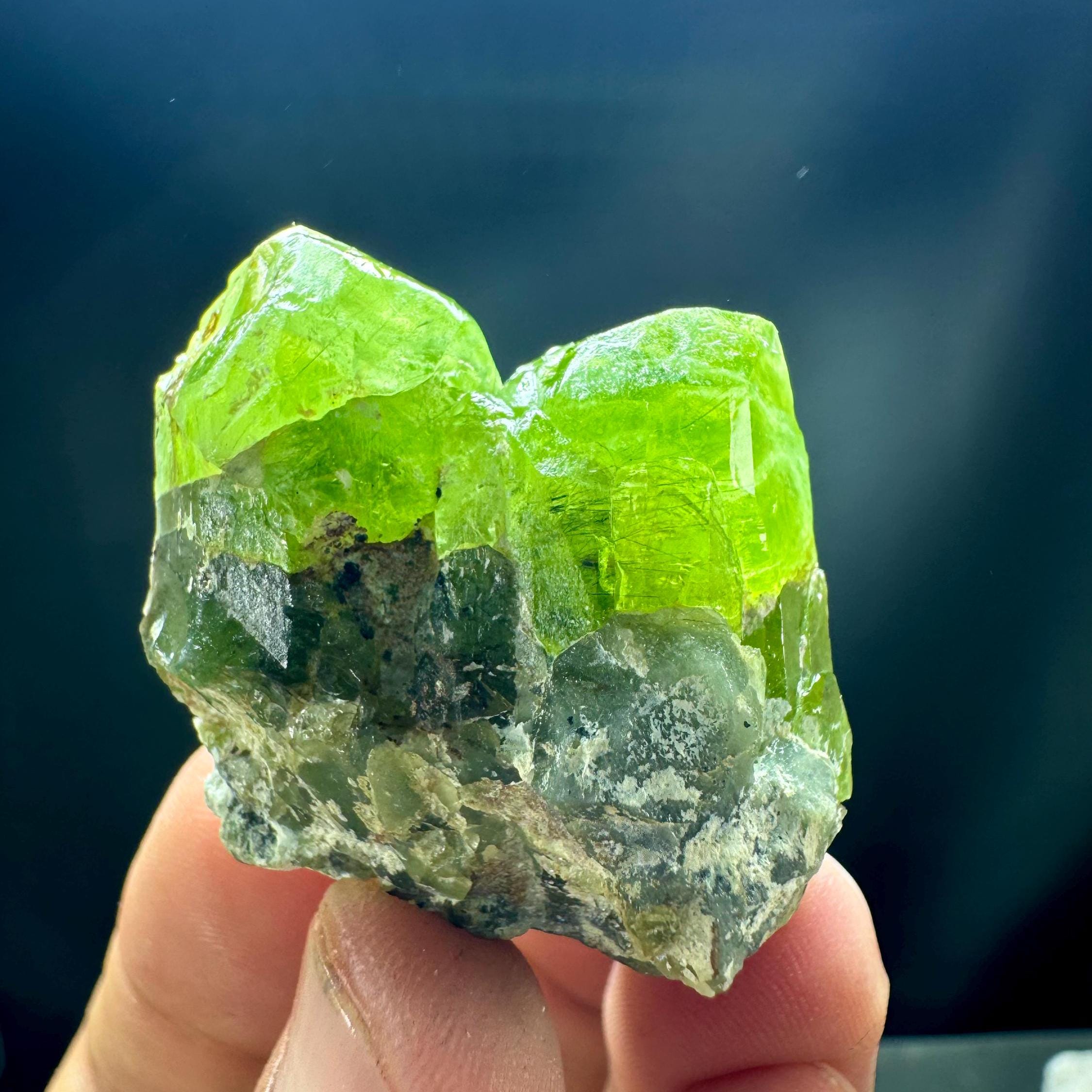 Perfect Twin Olive Green Peridot Cluster, Double Terminated Green ...