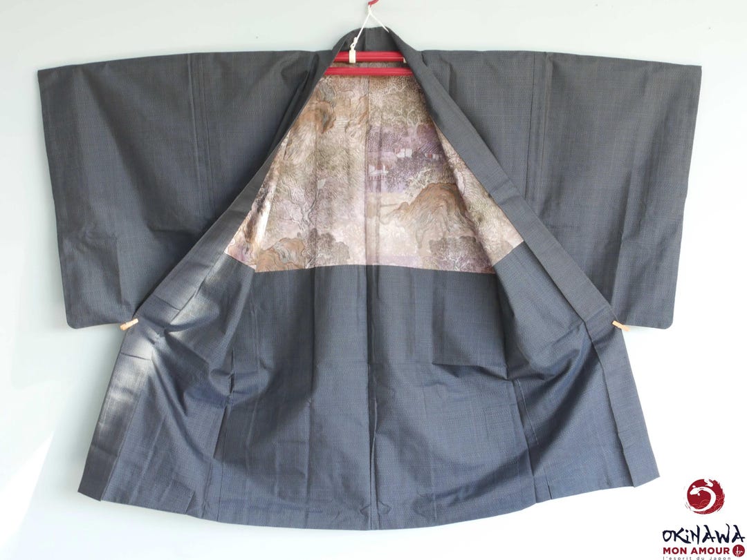 Traditional Japanese Haori for Men in Blue Silk Decorated With a ...