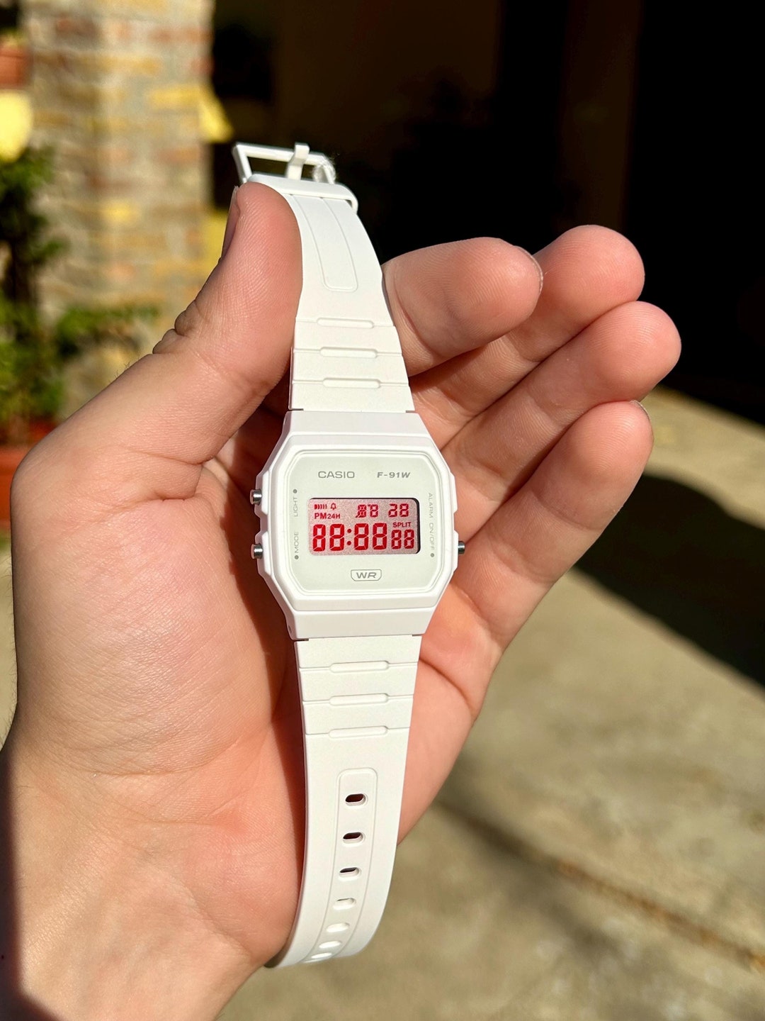 Casio F-91W Minimal White - Modified White Casio F91W Red Numbers Mod ...