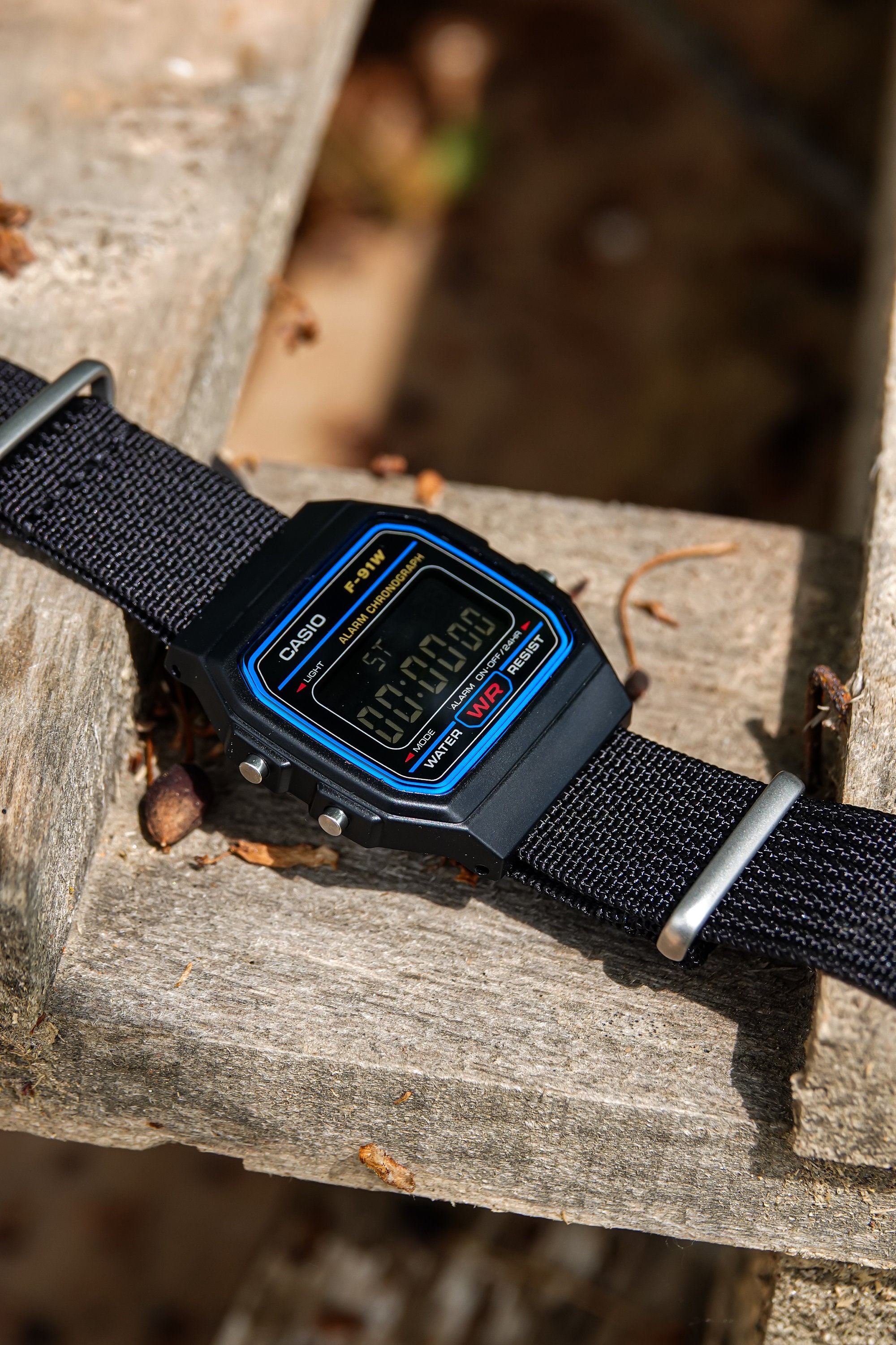 Pitch Black – Modified Watch Based on Casio F-91W – All-black Digital ...