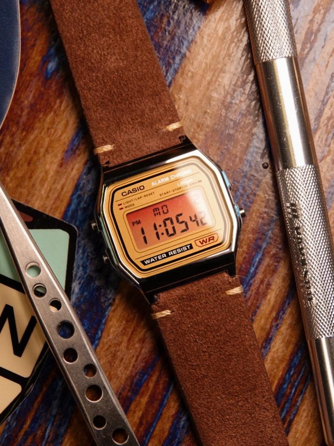 Sunrise A158 – zmodyfikowany zegarek cyfrowy Casio A158 w kolorze ...