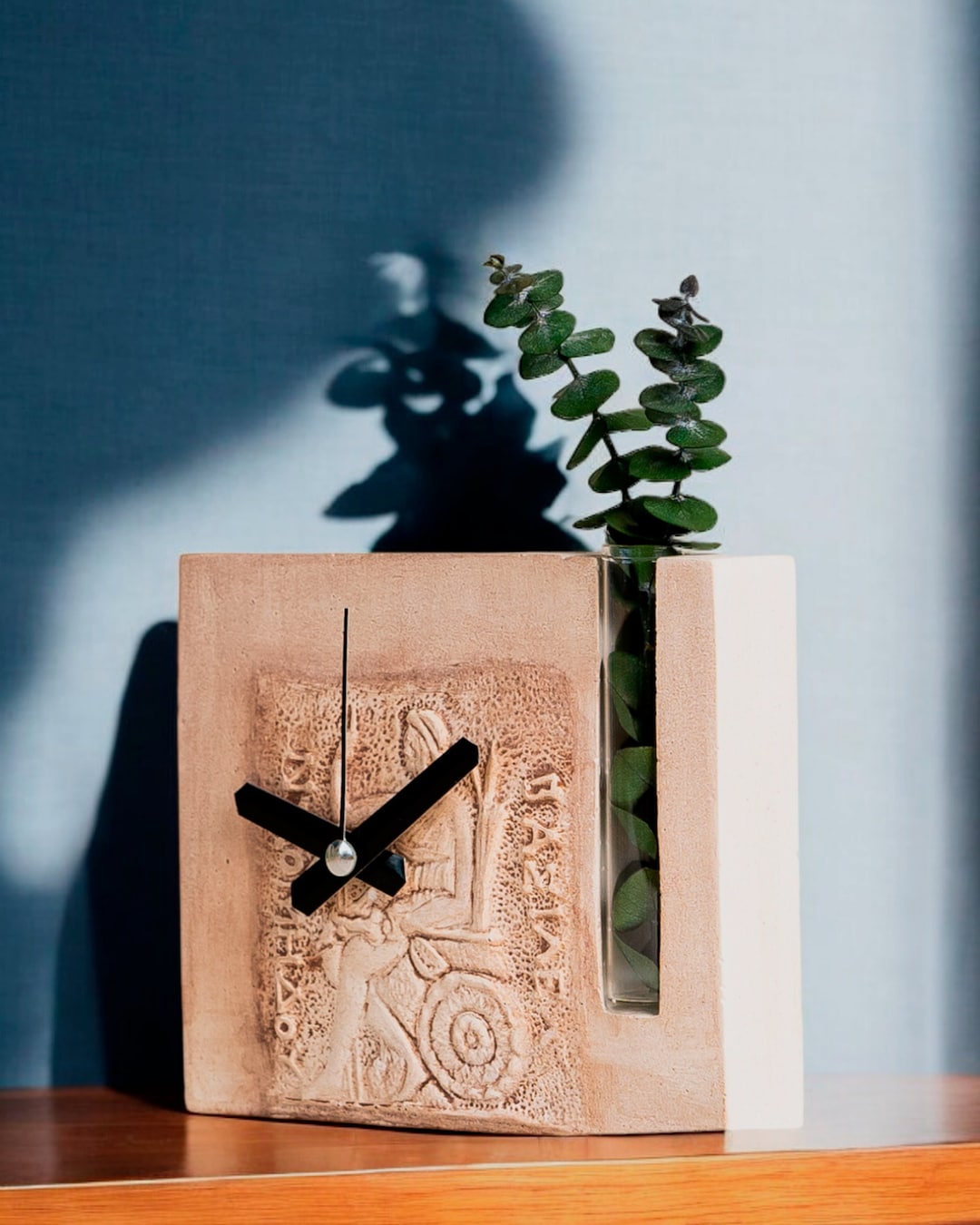 Elegant Ancient Roman Relief Concrete Desk Clock and Vase - Roman ...