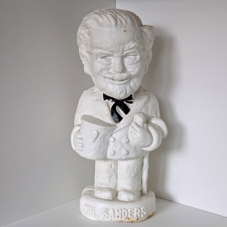 Vintage 10-inch Col. Sanders KFC White Plastic Piggybank Made in Canada ...