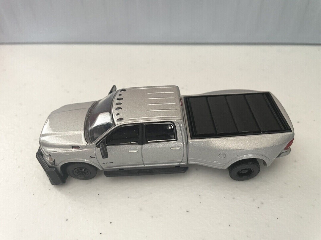 3D Printed Add-on Pickup Tonneau Cover for 1/64 Greenlight F350 , Ram ...