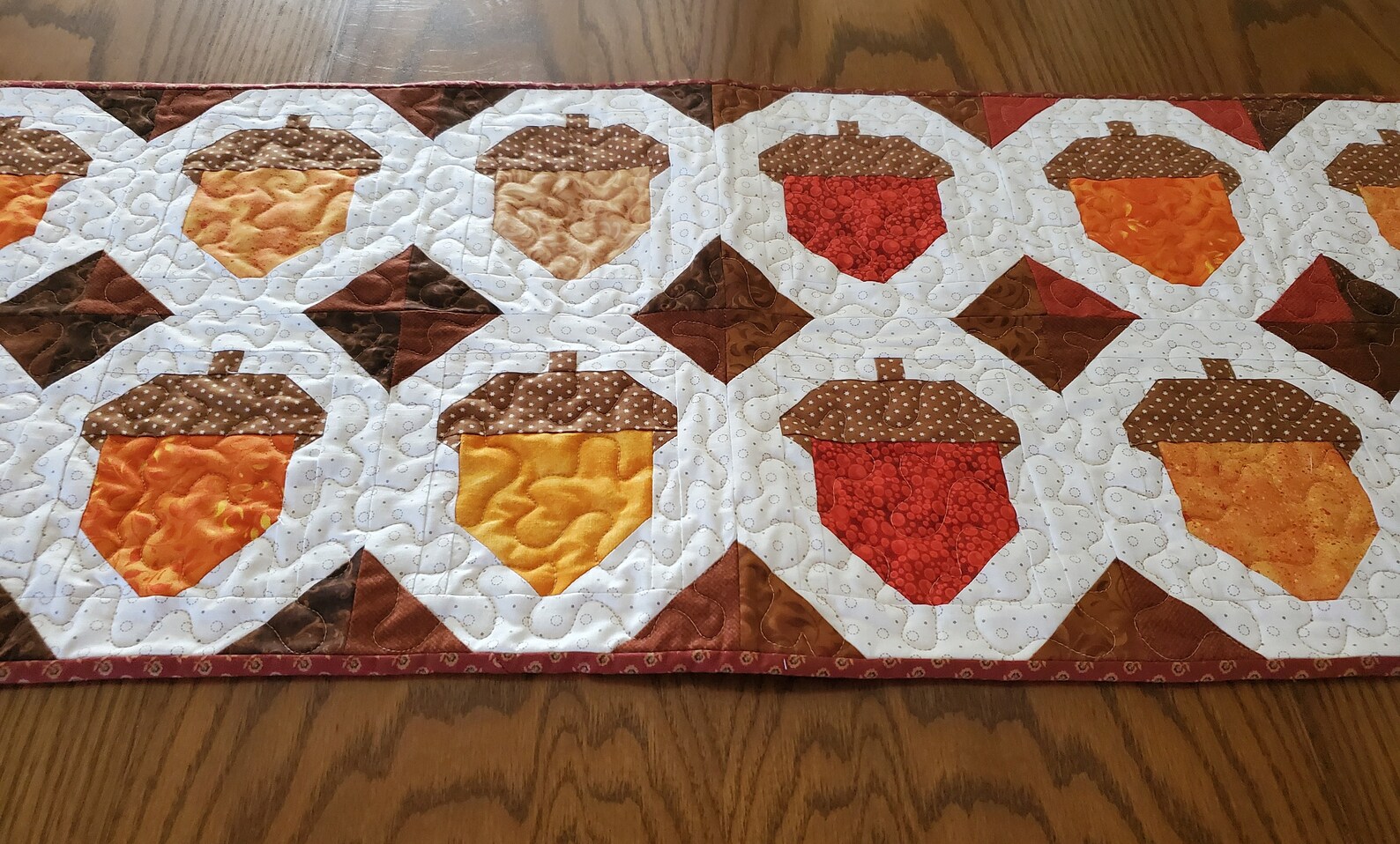 Acorn Table Runner - Etsy