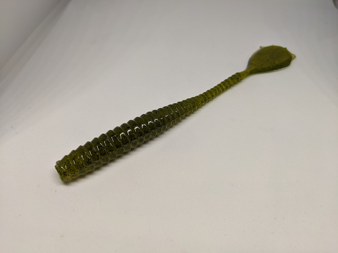 5.75 In. Paddle Tail Worm 6 Pack - Etsy