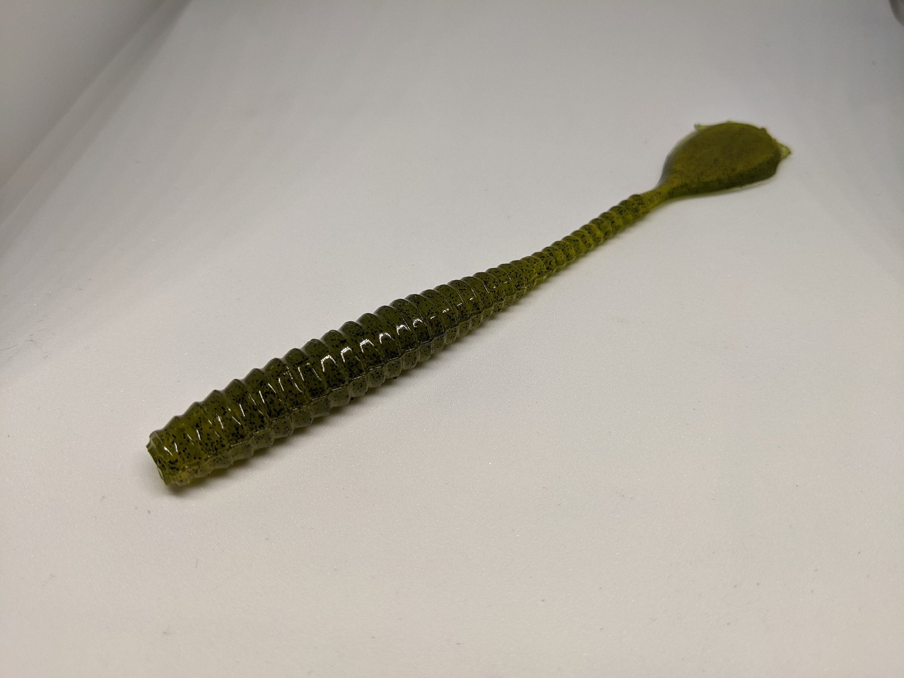 5.75 In. Paddle Tail Worm 6 Pack - Etsy