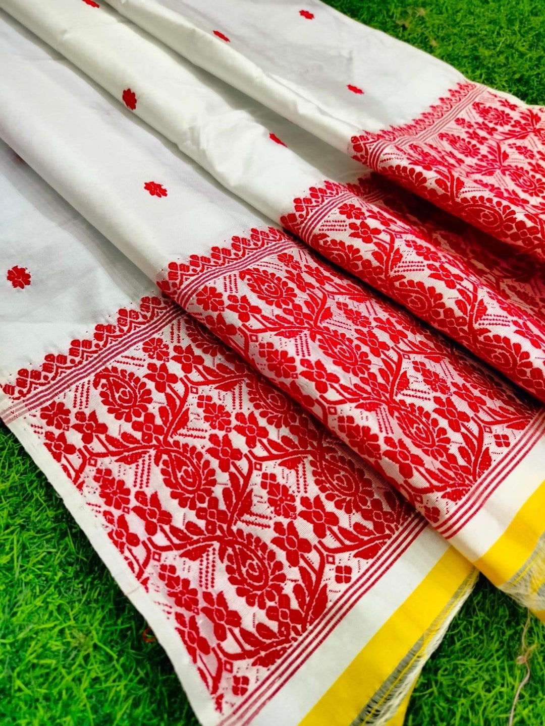 Assam Paat Silk Dupatta Handloom Dupatta Shawl With Hand Embroidery ...