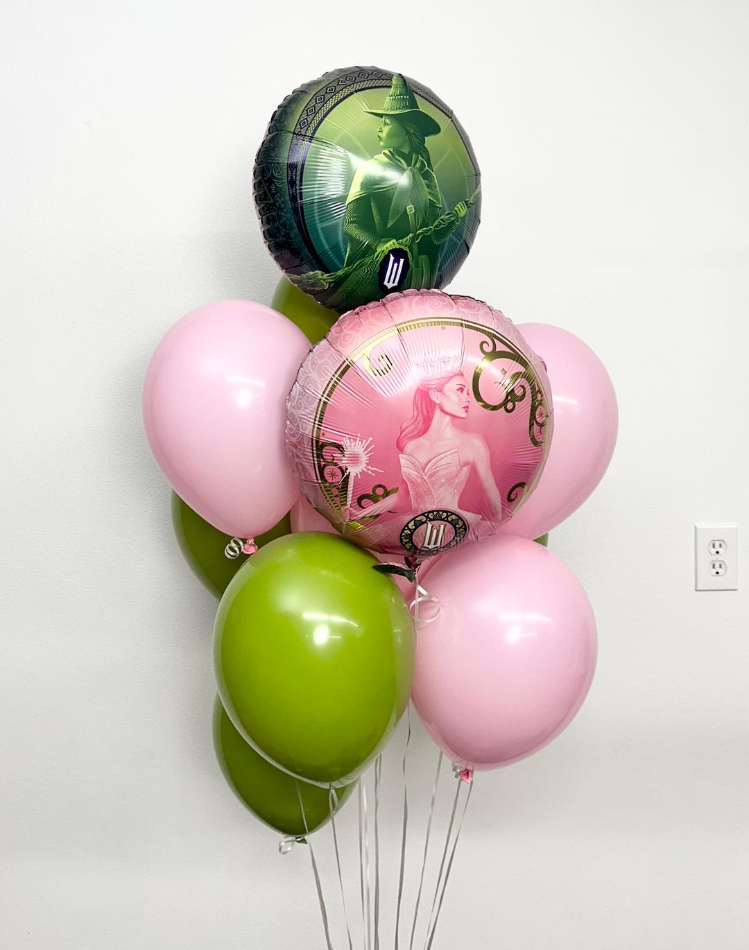 Licensed Wicked Witch Balloon Bouquet: Pink & Green Birthday Party ...