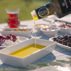Olive Oil Gift Set, Cold Pressed at 20C From Premium Olives of Turkey ...