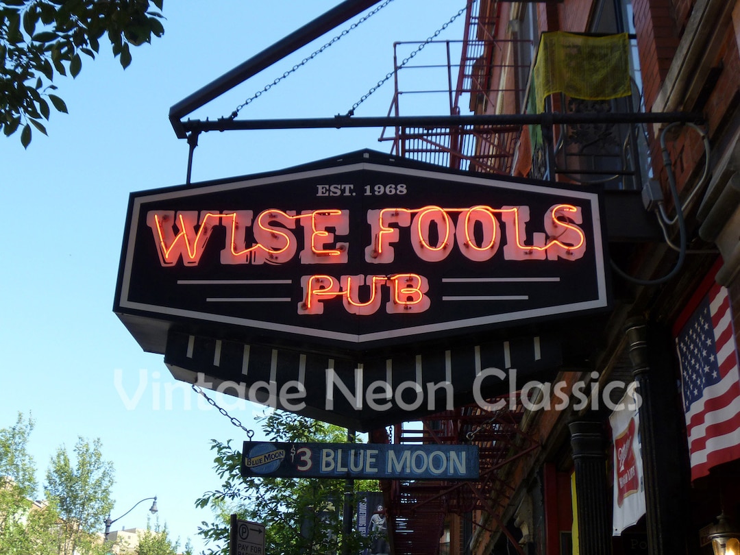 Wise Fools Pub | Chicago Photography | Street Photography | Lincoln ...