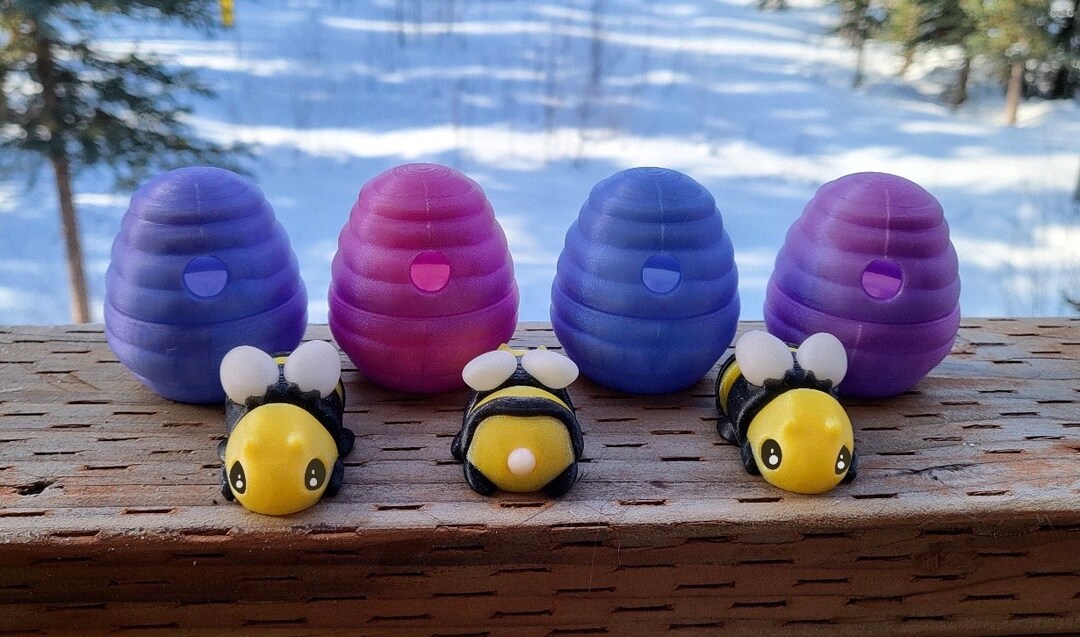 Articulated Bees With Hive Eggs. Bee Desk Toy. - Etsy