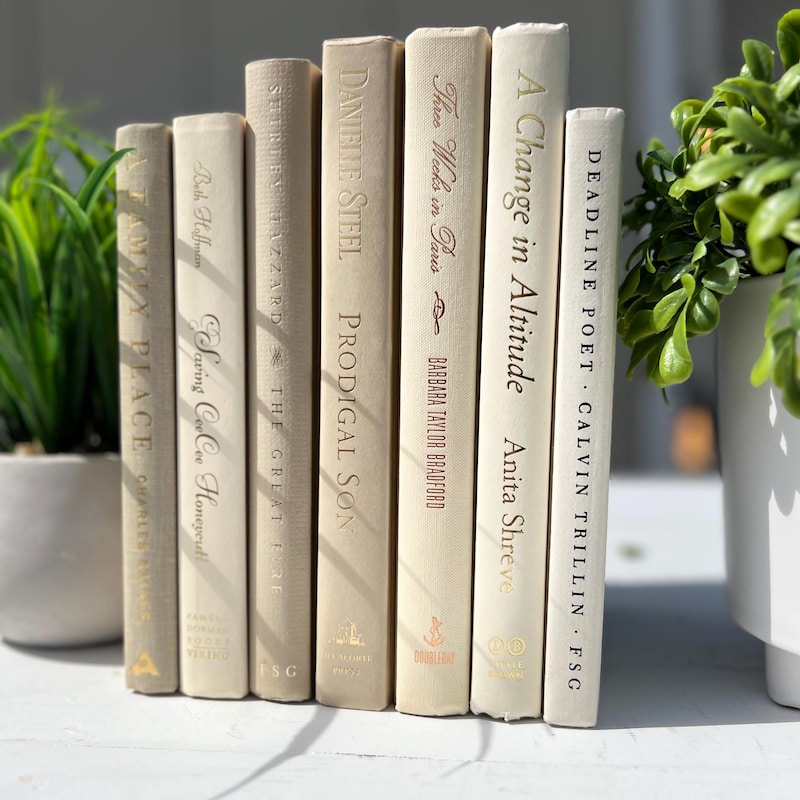 RainbowBookstore - Etsy