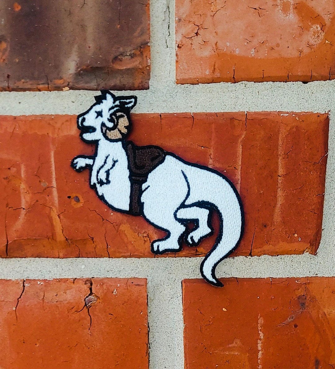 Dead Tauntaun 3.37" X 3.63" Star Wars Disneyland Disney Parks Resorts ...