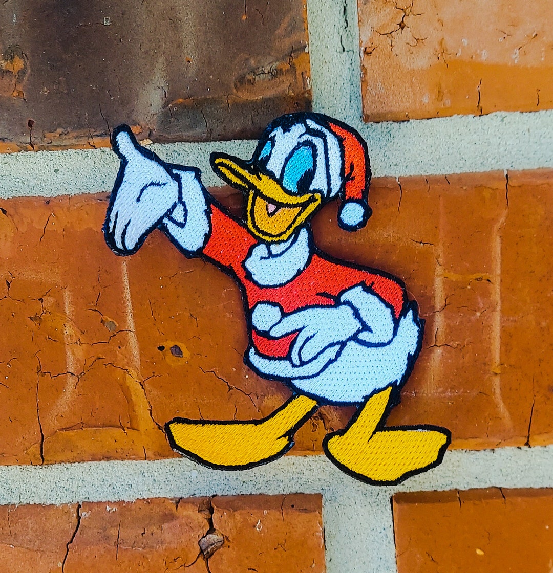 Donald Duck Santa 3.09" X 3.69" Christmas Disneyland Disney Parks ...