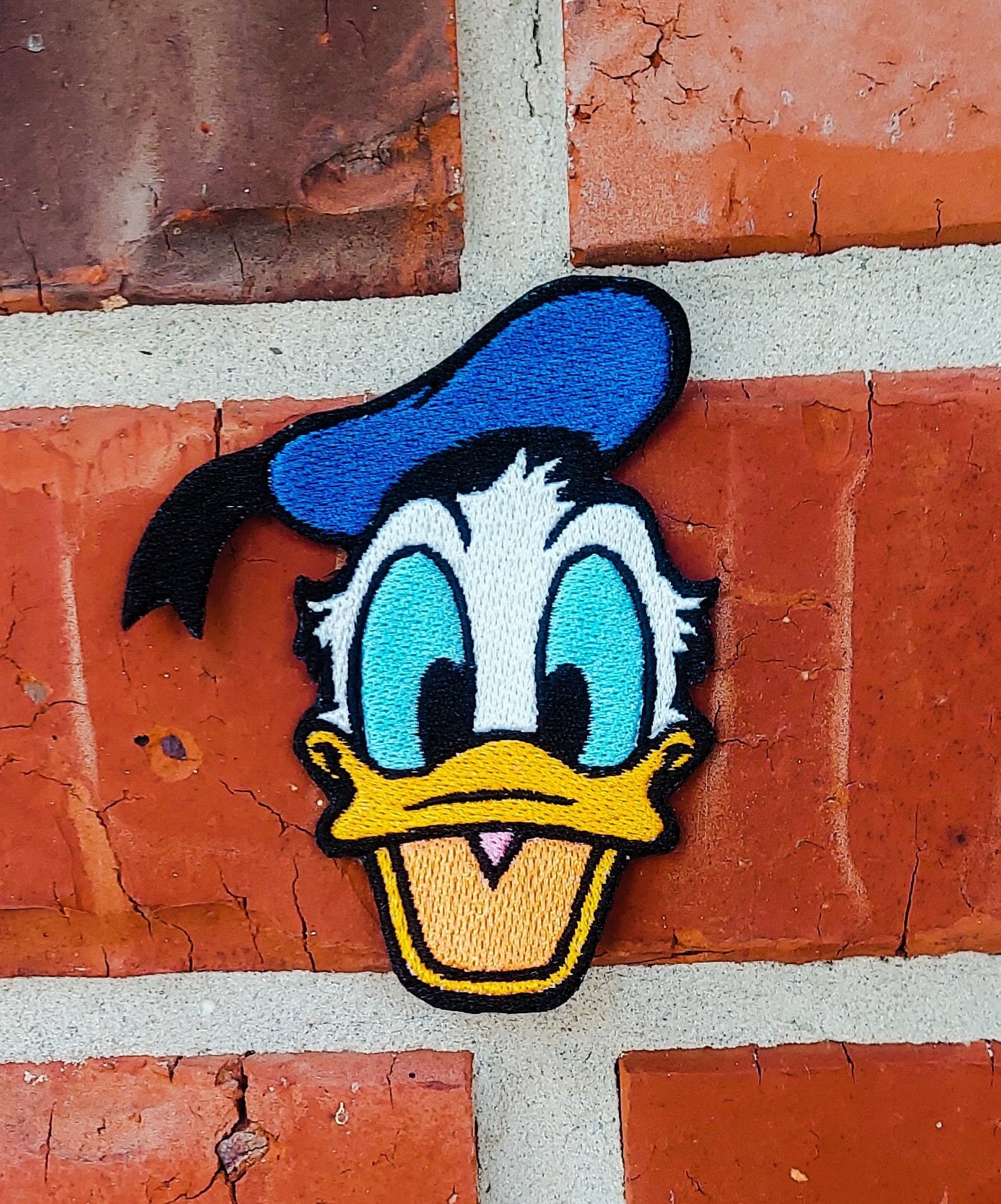 Donald Duck 3.06" X 3.59" Disneyland Disney Parks Resorts Iron on ...