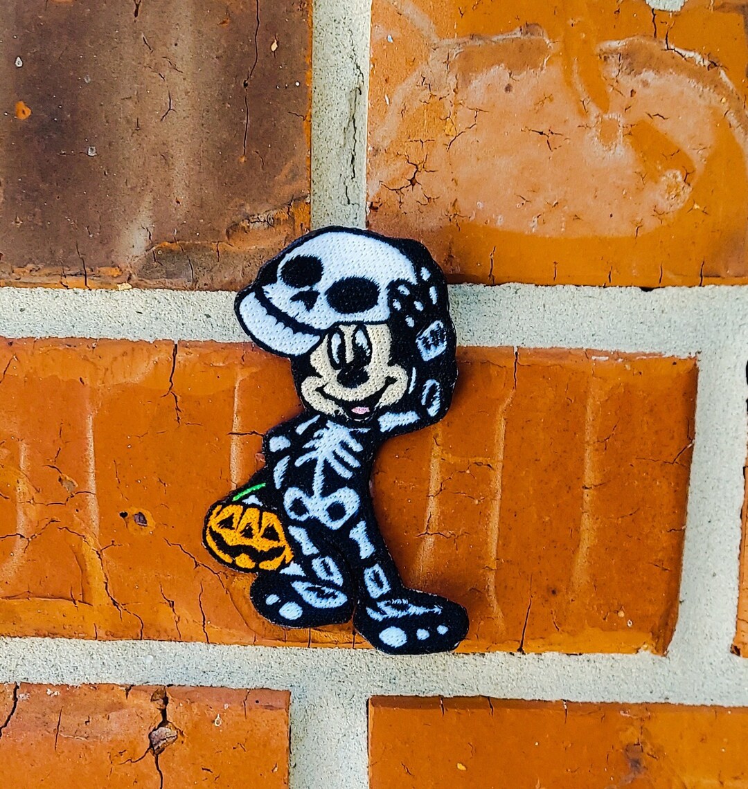 Mickey Mouse Skeleton Mask Glow in the Dark 2.30" X 3.67" Halloween ...