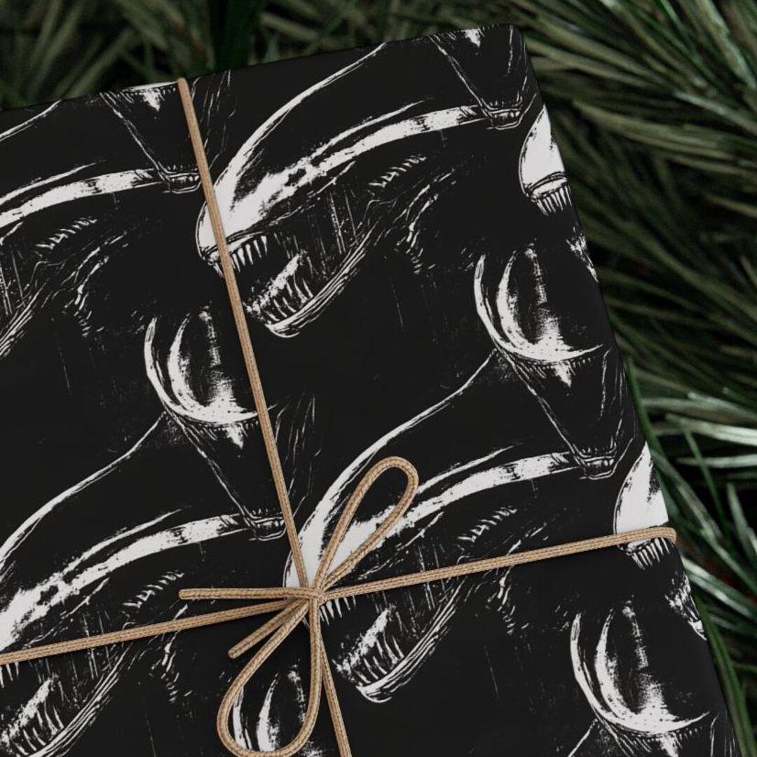 Xenomorph Wrapping Paper, Alien Gift Wrap, Aliens Wrapping Paper Horror ...