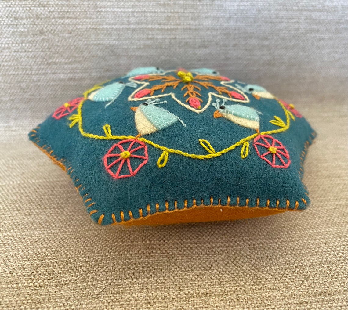 Little Bird Pincushion PDF Pattern: Wool Felt and Hand Embroidery - Etsy