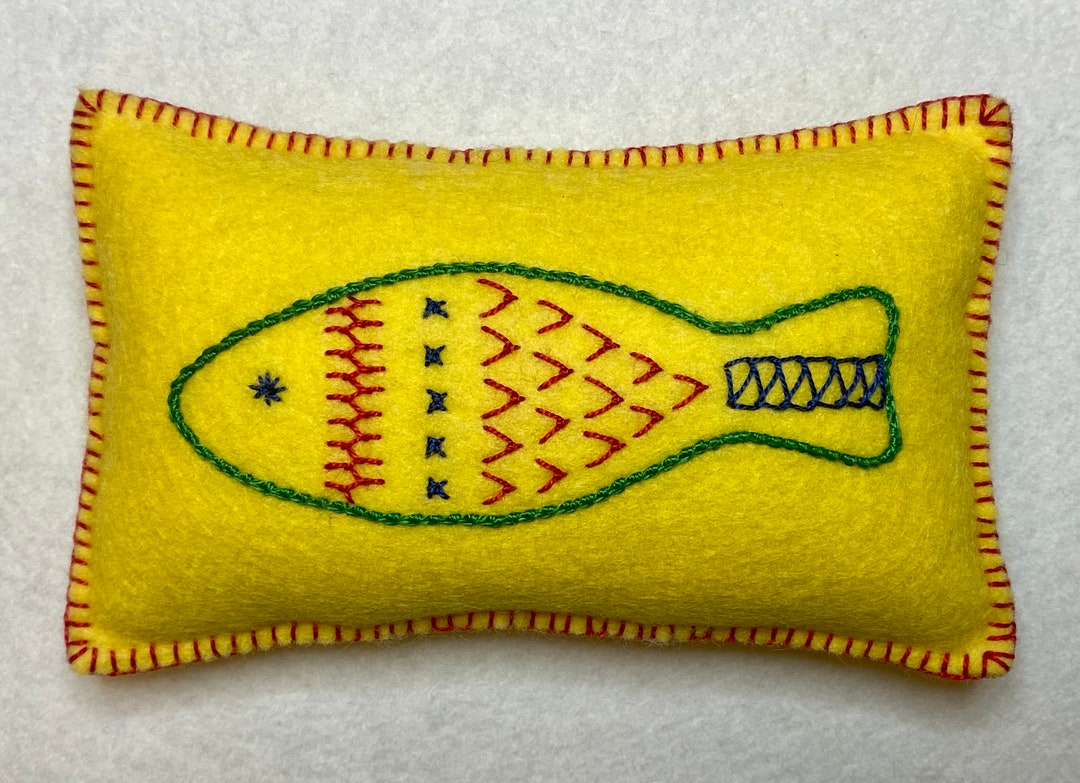 Fish Pincushion Kit Wool Felt With Embroidery Pattern & Materials - Etsy