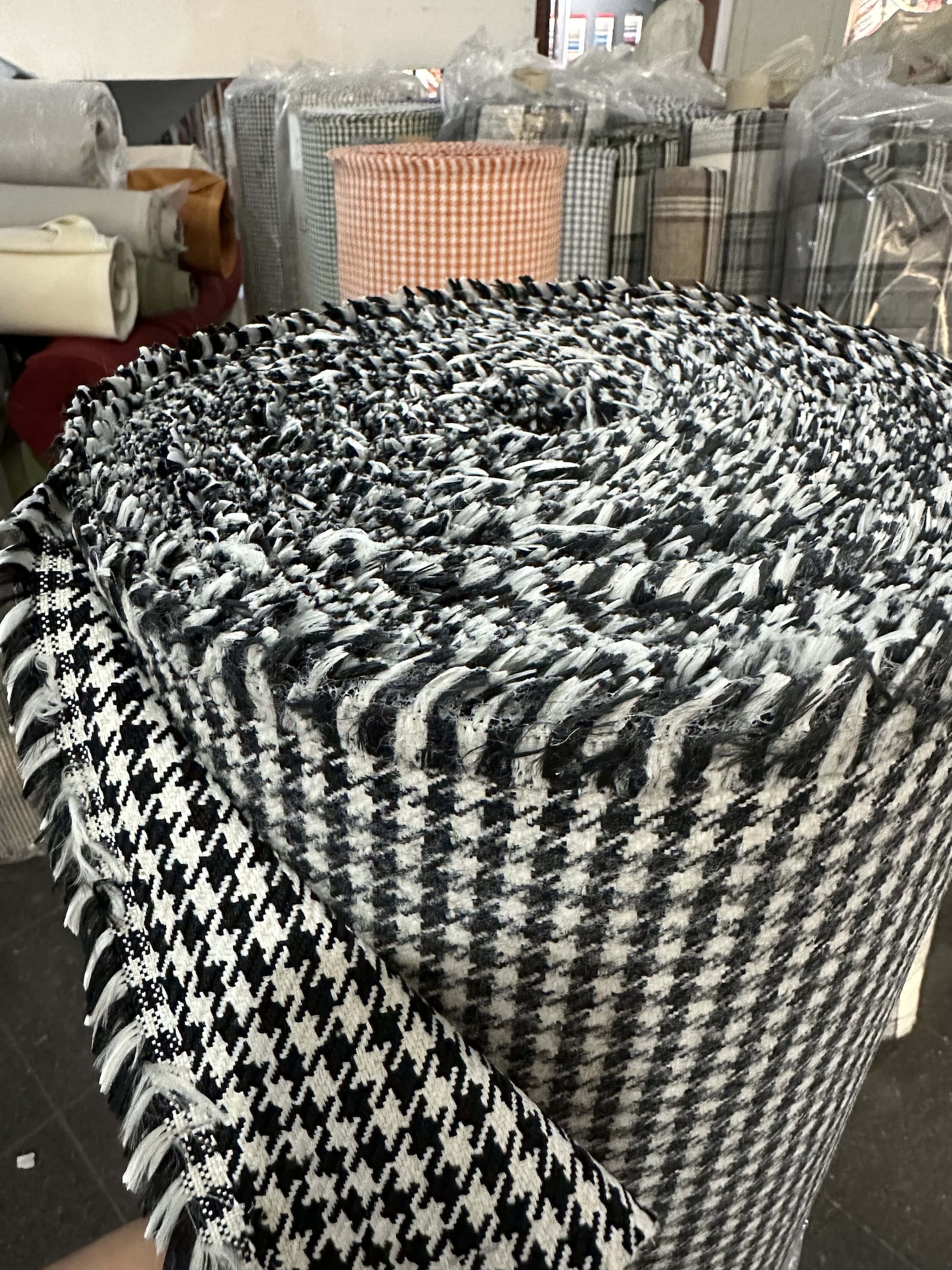 Porsche Pepita Houndstooth Car Upholstery: Elevate High-end Fabric ...