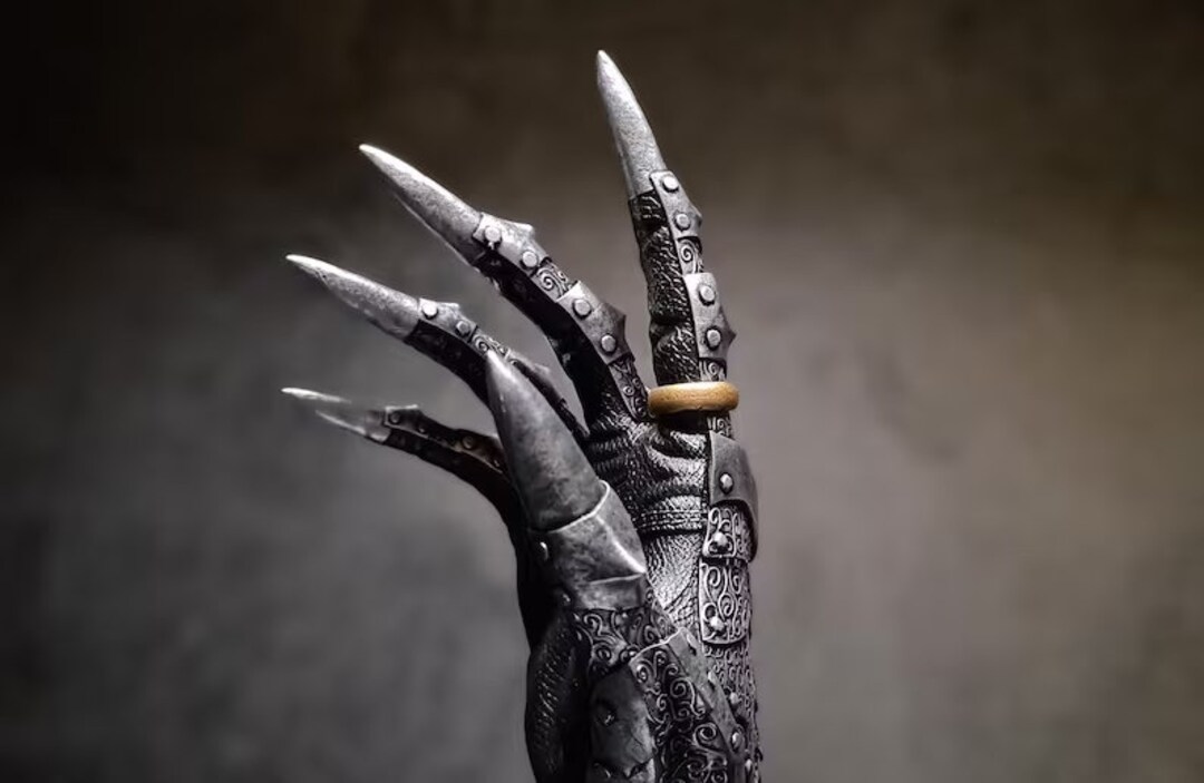 Sauron Gauntlet Hand of Sauron Statue - Etsy