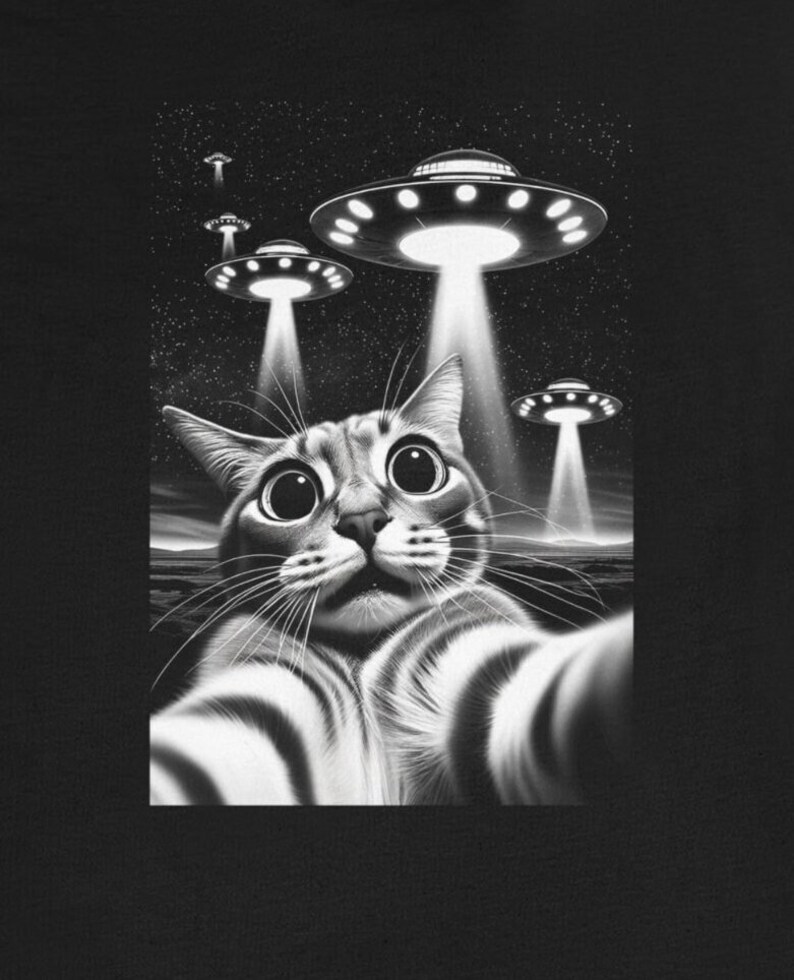 Cat UFO T-shirt Funny Invasion Meme Retro Alien Cat UFO Selfie Tee - Etsy