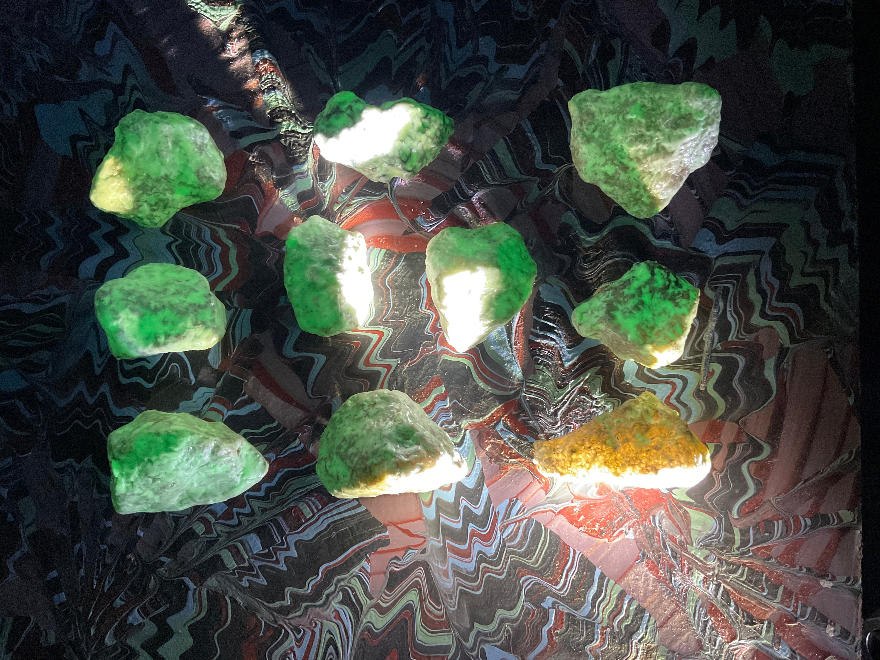 Kryptonite Stones Magic Glowing Rocks Luminescent Gems Unique Gift ...