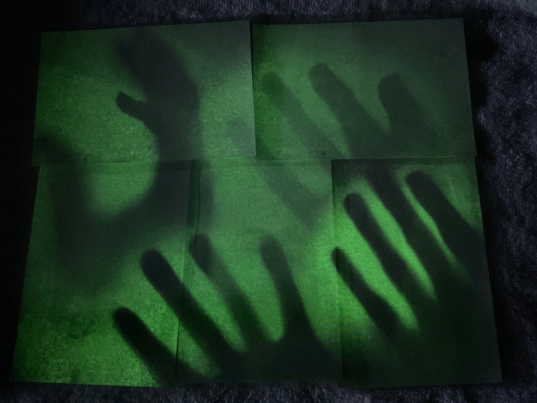 5 Neon Green Glow in the Dark Index Cards for Painting With - Etsy