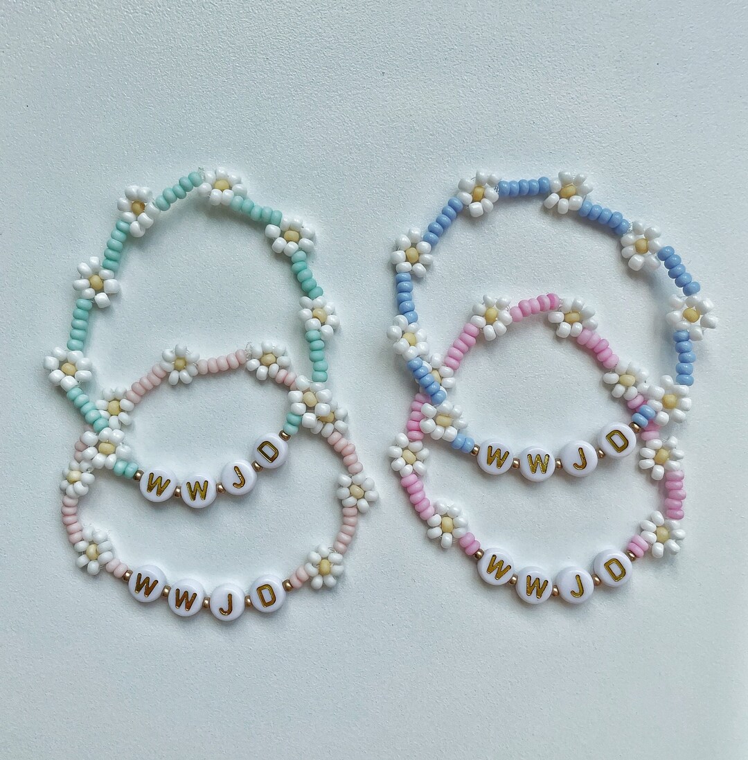 WWJD Daisy Bead Bracelet: Pastel Religious Gift - Etsy
