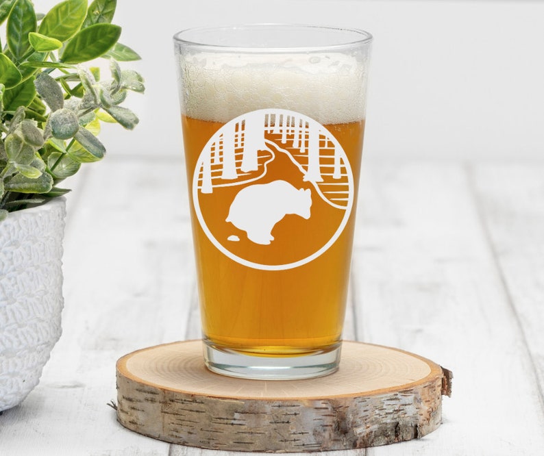 Bear Shitting in the Woods Bear Poop ENGRAVED 16 Oz Pint Glass, Laser ...