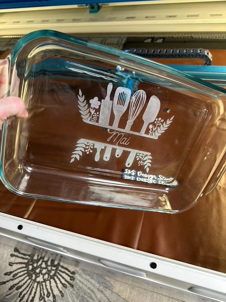 PERSONALIZED Kitchen Utensils | ENGRAVED | Glass Baking Dish - Etsy
