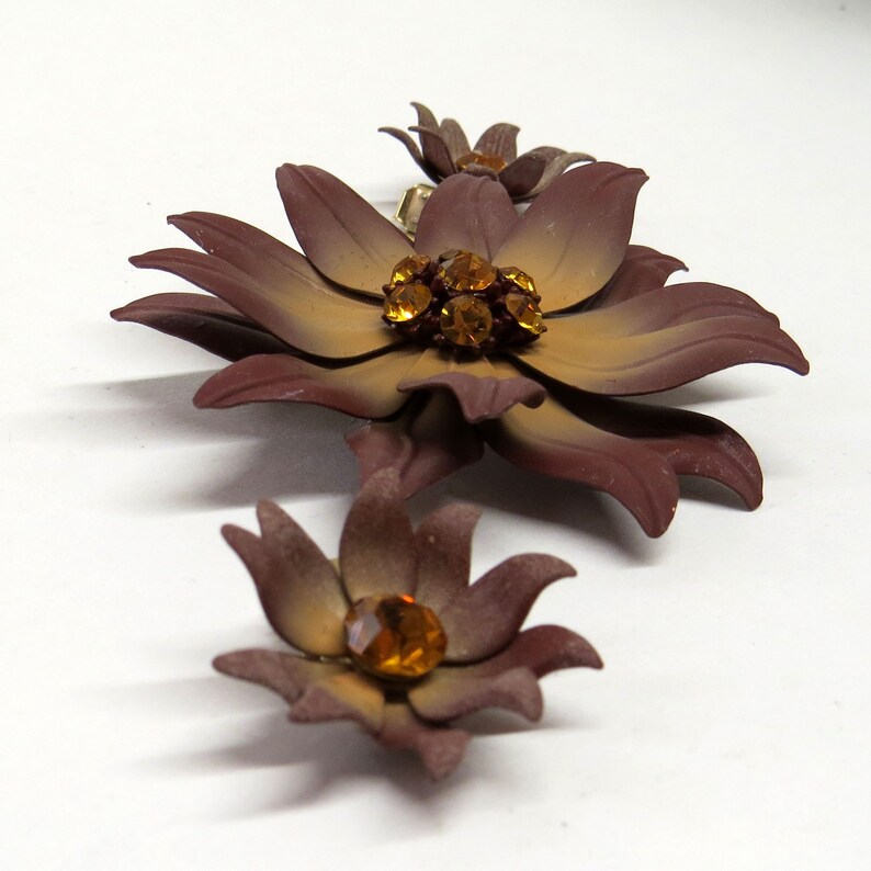 1960’s Floral 3D Brooch Pin and Clip-on Earring Set Golden Topaz Color ...