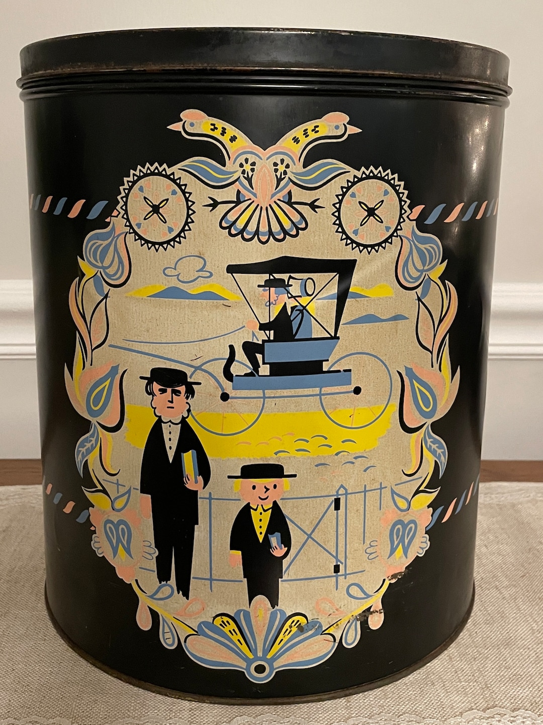 Vintage Bachman Bakery Pretzel Tin Pennsylvania Dutch Design With Lid ...